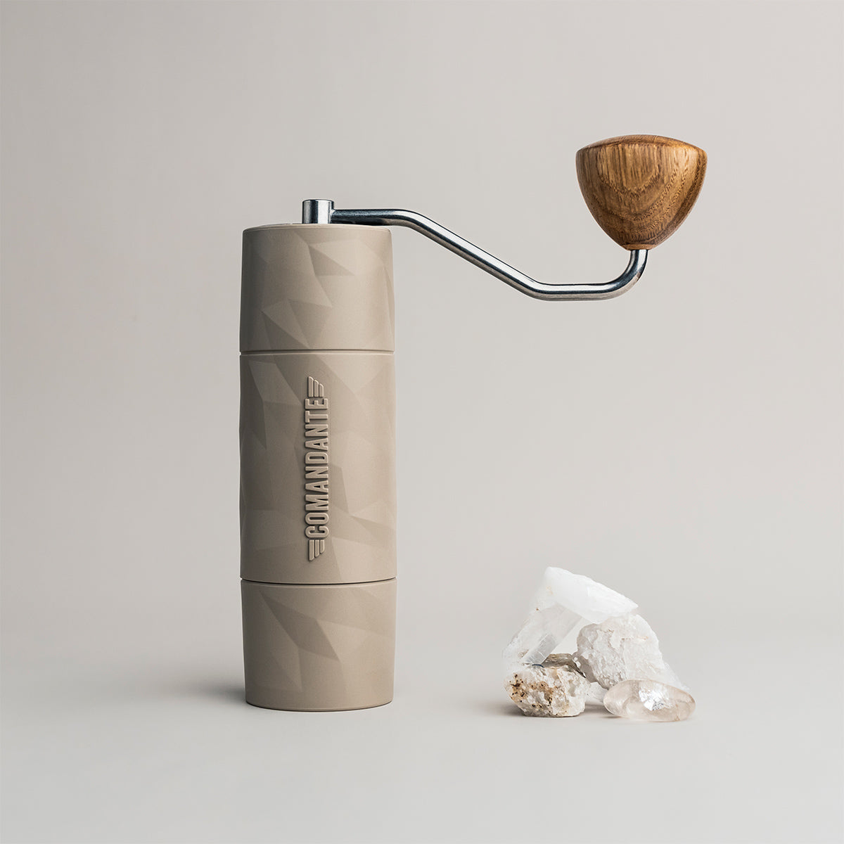 Comandante X25 Trailmaster Dune and Hario Cafe All Dripper RISE coffee box